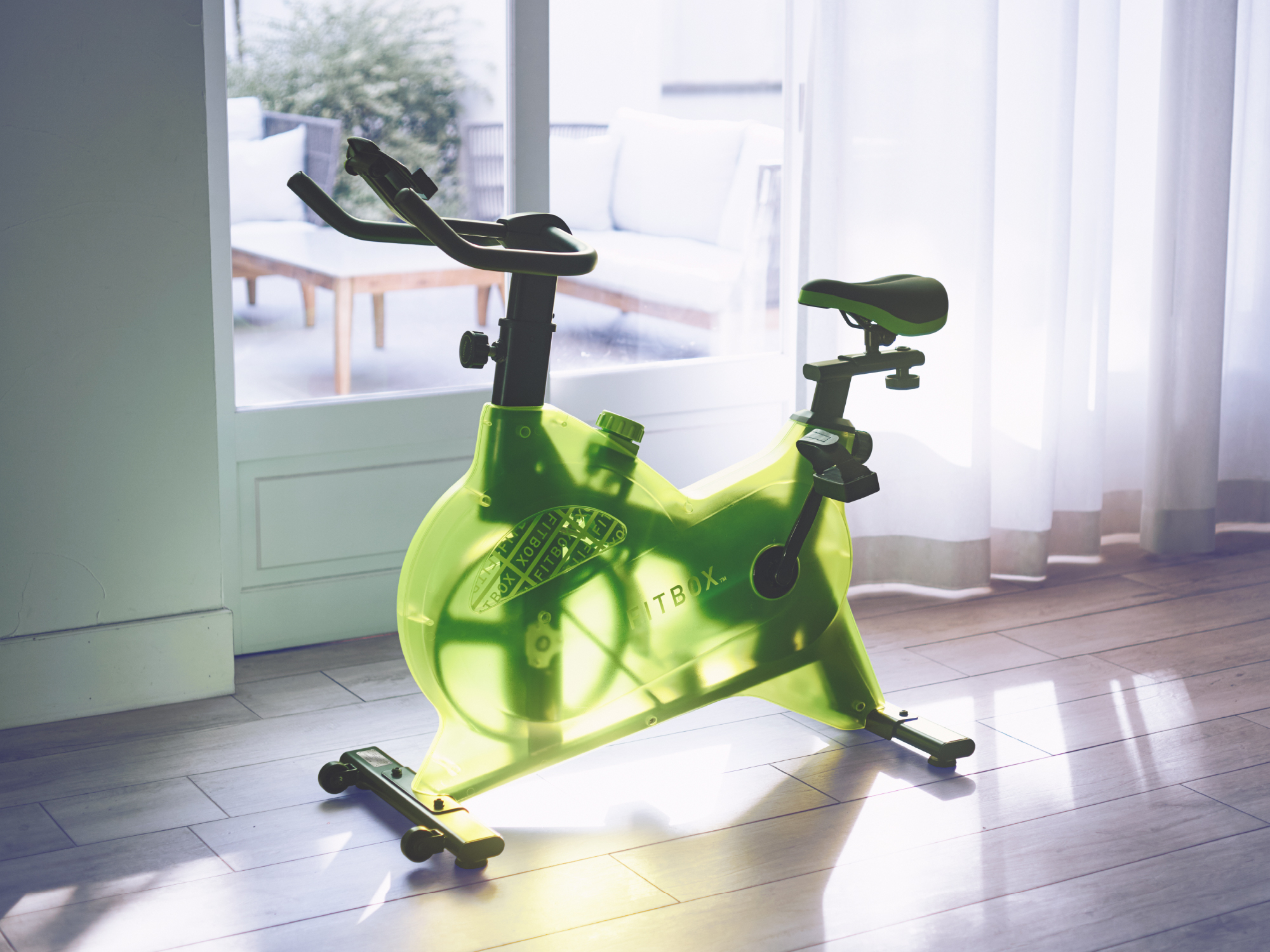 世界に1つ！フィットネスバイク「FITBOX」からロットナンバー刻印の新カラーモデルが登場 | ARETTO(アレット)