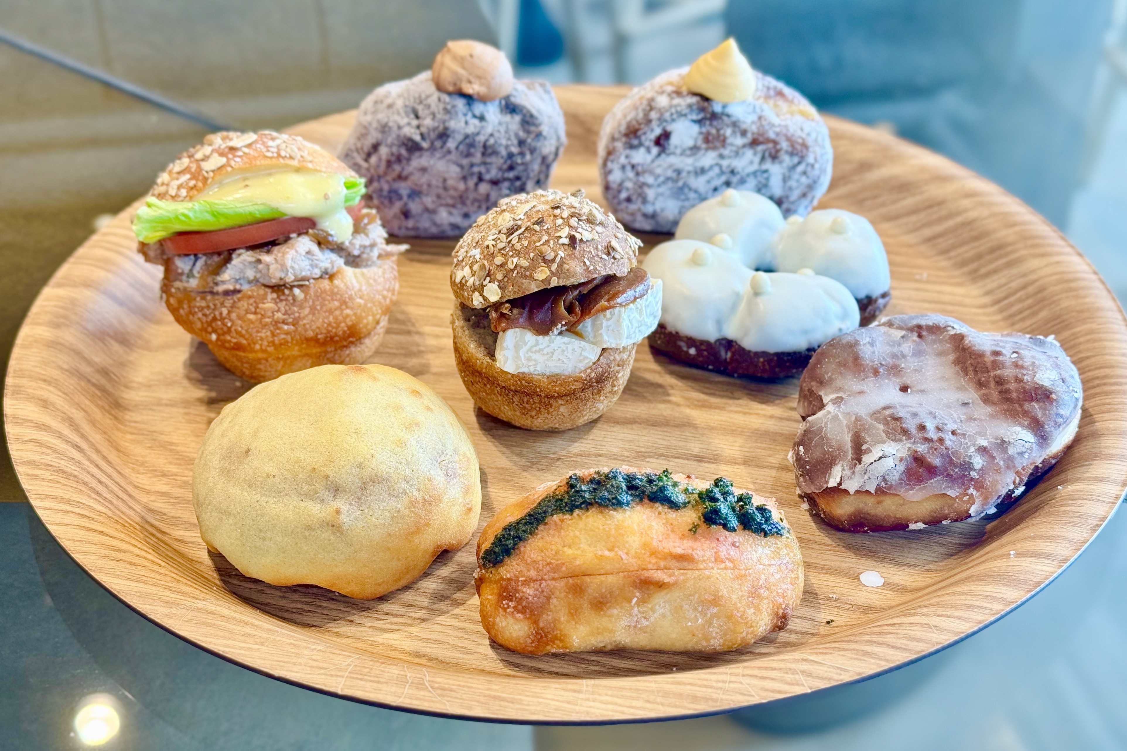 【レポ】行列必至！自由が丘に『アイムドーナツ？』＆『ダコー』の新店が同時オープン | ARETTO(アレット)